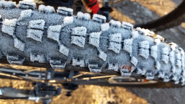 Cold Weather Cycling: 30 Tips for Riding a Bike in the Winter - Where ...