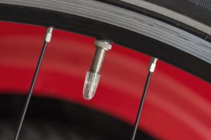 Presta Vs Schrader Valves: Differences and Pros and Cons - Where The ...