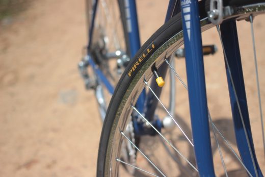 Carbon Vs Aluminum Fork: Differences and Pros and Cons - Where The Road ...