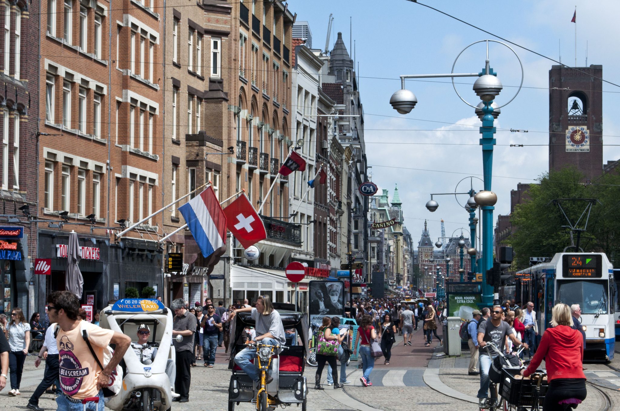 My Bizarre Homeless Night in Amsterdam - Where The Road Forks