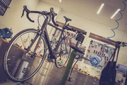 Cold Weather Cycling: 30 Tips for Riding a Bike in the Winter - Where ...