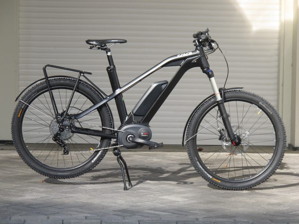 Mid Drive Vs Hub Motor Electric Bike: Pros and Cons - Where The Road Forks