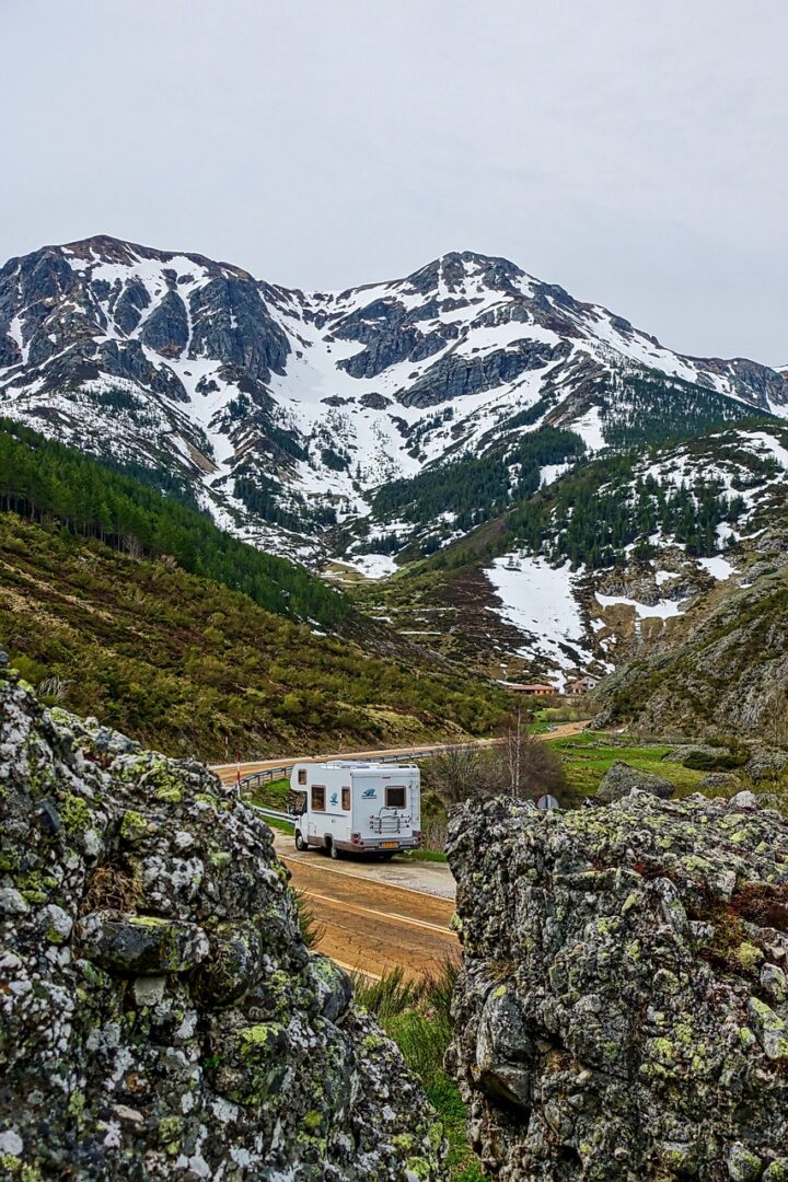 Class B Vs Class C RV: Pros and Cons - Where The Road Forks