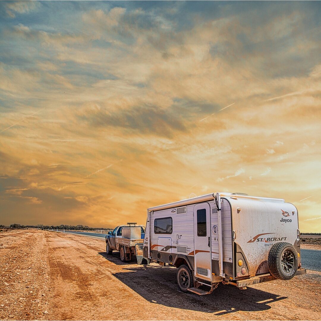 Motorhome Vs Travel Trailer: Pros and Cons - Where The Road Forks