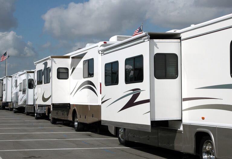 19 Types of RVs Plus Advantages and Disadvantages - Where The Road Forks
