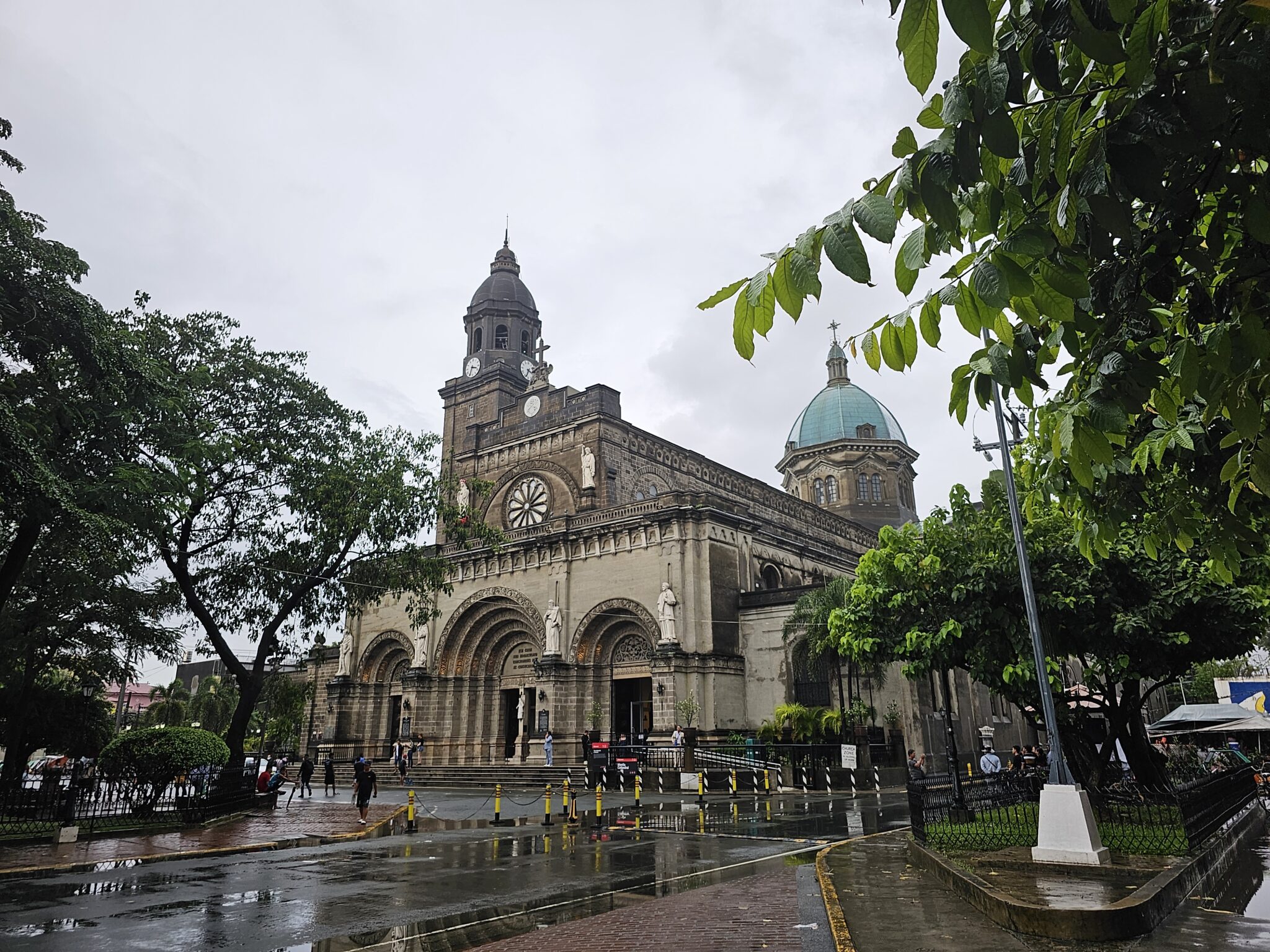 How to Travel from Manila to Angeles City by Bus, Taxi, and Air - Where ...